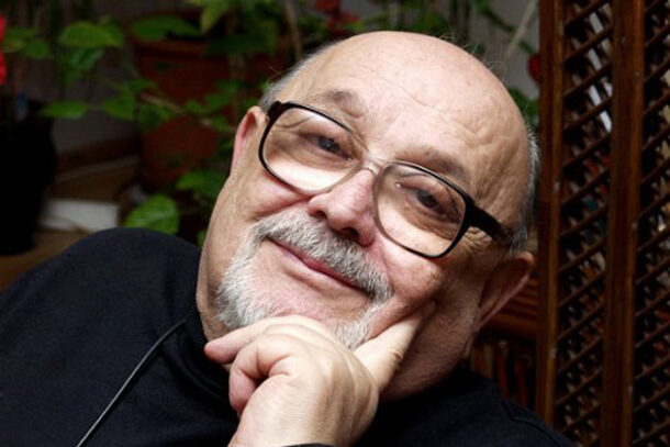 „Csak egyetlen lehetőség van: az ember szeresse a saját történetét ...